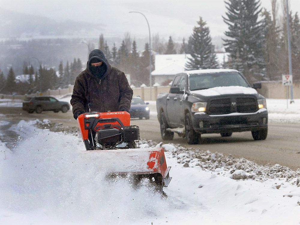 Winter weather: Southern Alberta braces for snowfall and icy commutes ...