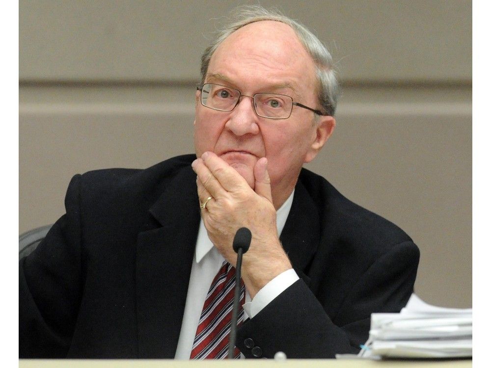 Mayors past and present among those bidding farewell to Dale Hodges ...