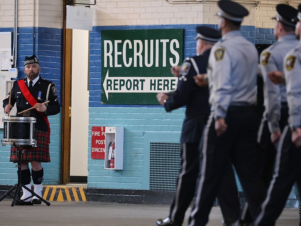 22 Calgary peace officers graduate, with 10 headed for transit duty ...