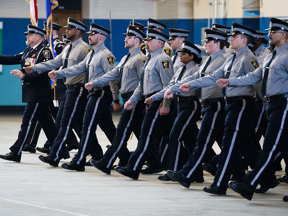22 Calgary peace officers graduate, with 10 headed for transit duty ...