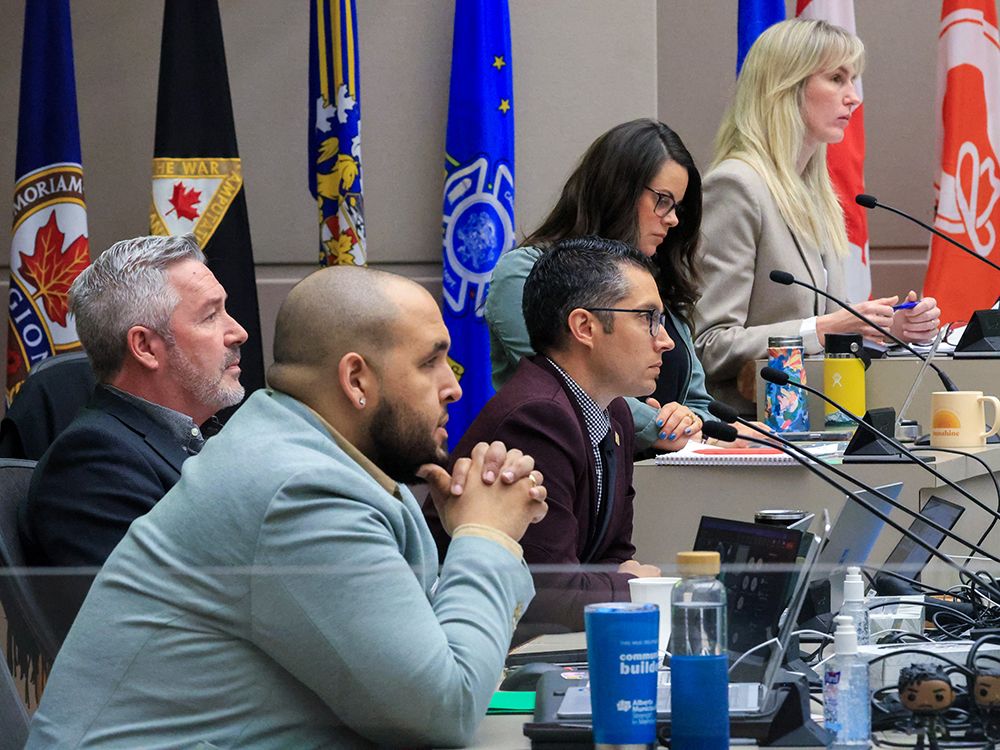 Calgary city council votes 12-3 to repeal single-use items bylaw ...