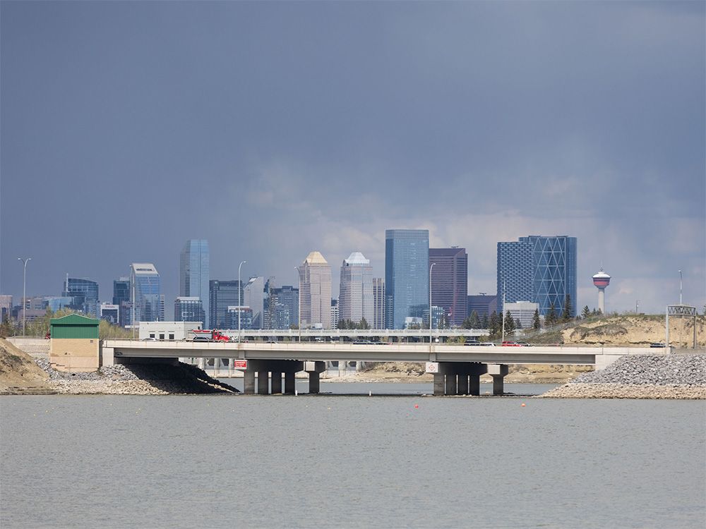 Rainfall warning: 'Blustery' winds, high rainfall expected in Calgary ...