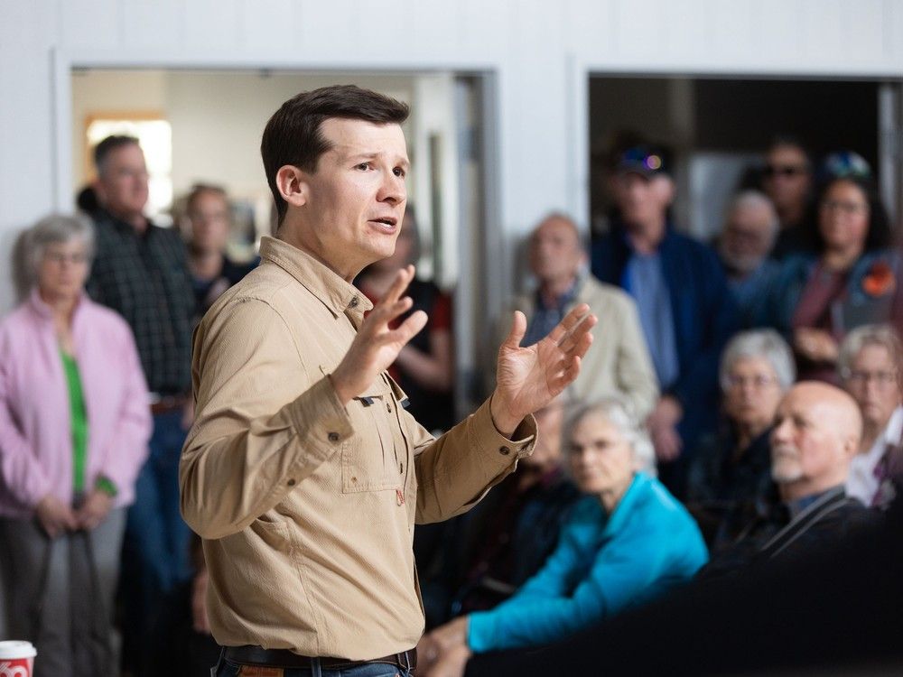 Cochrane residents gather as province seeks input on flood mitigation ...