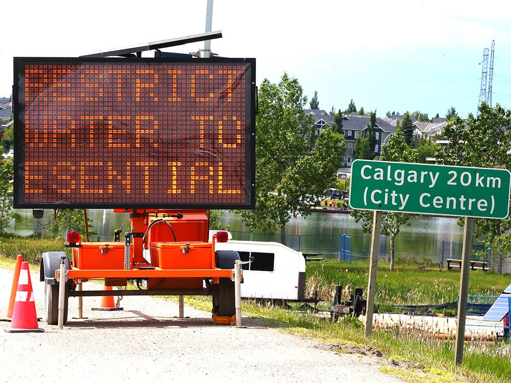 Chestermere, Strathmore curtail water use after Calgary pipe burst ...