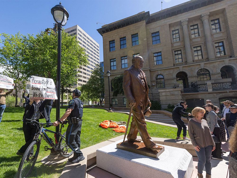 Sir Winston Churchill statue unveiled in downtown Calgary | Calgary Herald