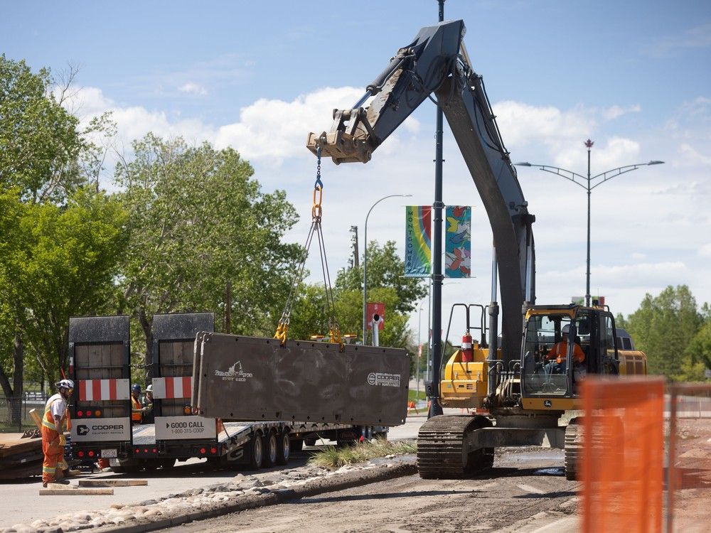 LIVE UPDATES: Calgary at risk of running out of water after main break ...