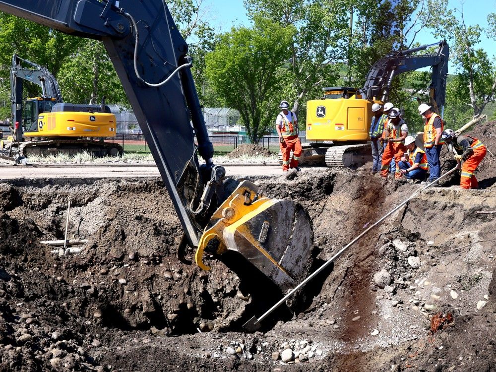 LIVE UPDATES: Calgary at risk of running out of water after main break ...