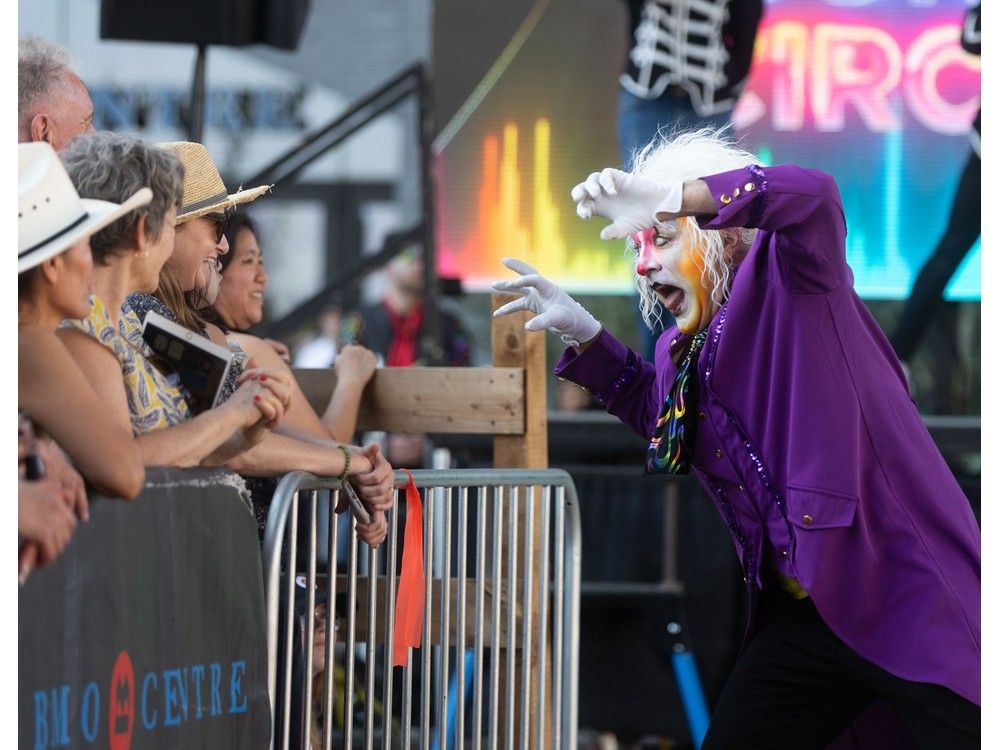 Circus artists clown around with Stampede Showband in magical show ...