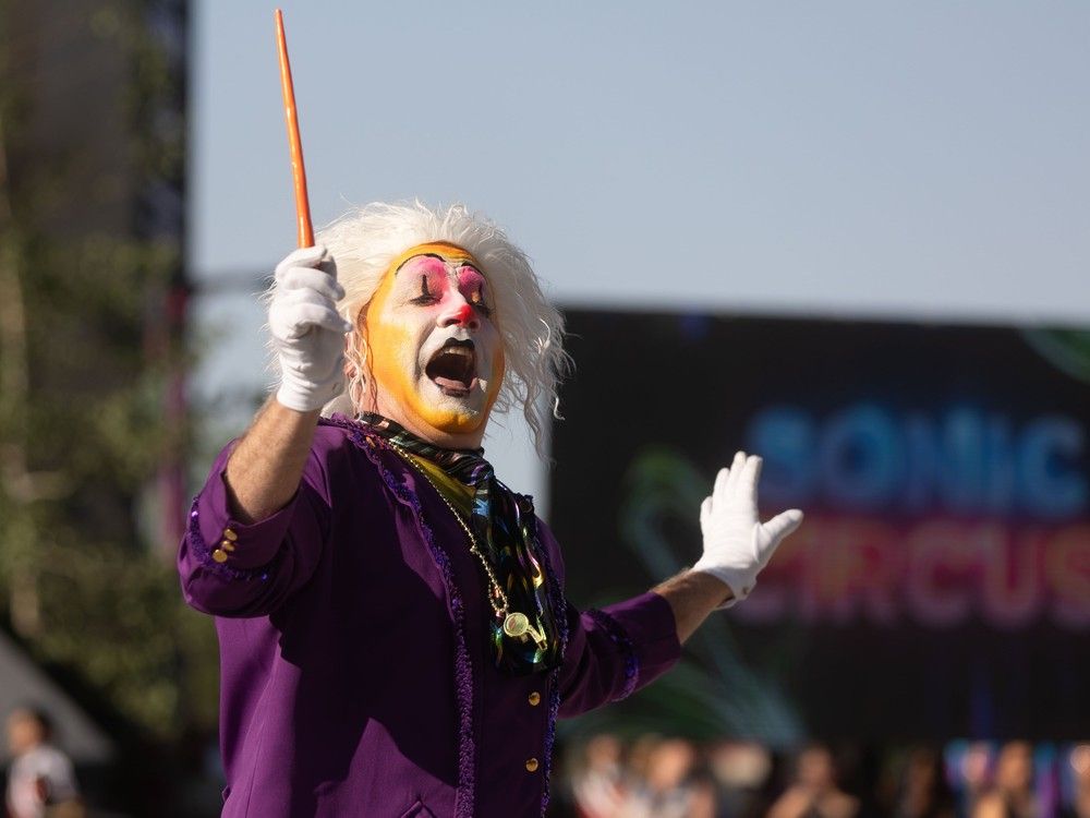 Circus artists clown around with Stampede Showband in magical show ...