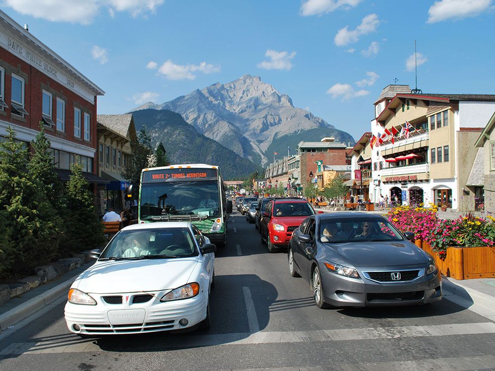 Banff townsite clocks record 6.7 million vehicles in 2024 | Calgary Herald
