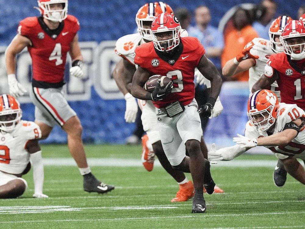 COLLEGE FOOTBALL FRENZY: Georgia back on the job, destroying Clemson ...