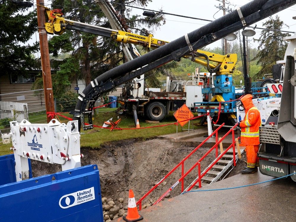 Calgary water usage falls but still exceeding supply, officials warn ...