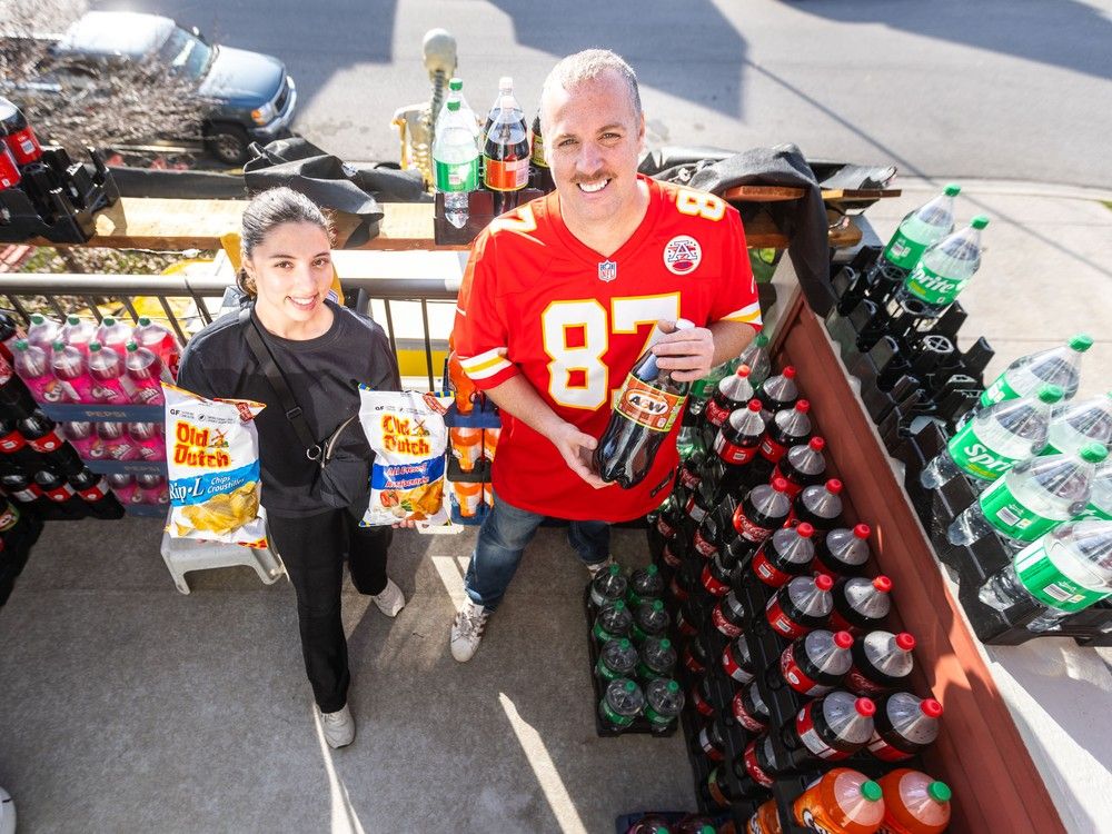 Calgary's 2L soda dad continues the Halloween tradition in 2024 ...