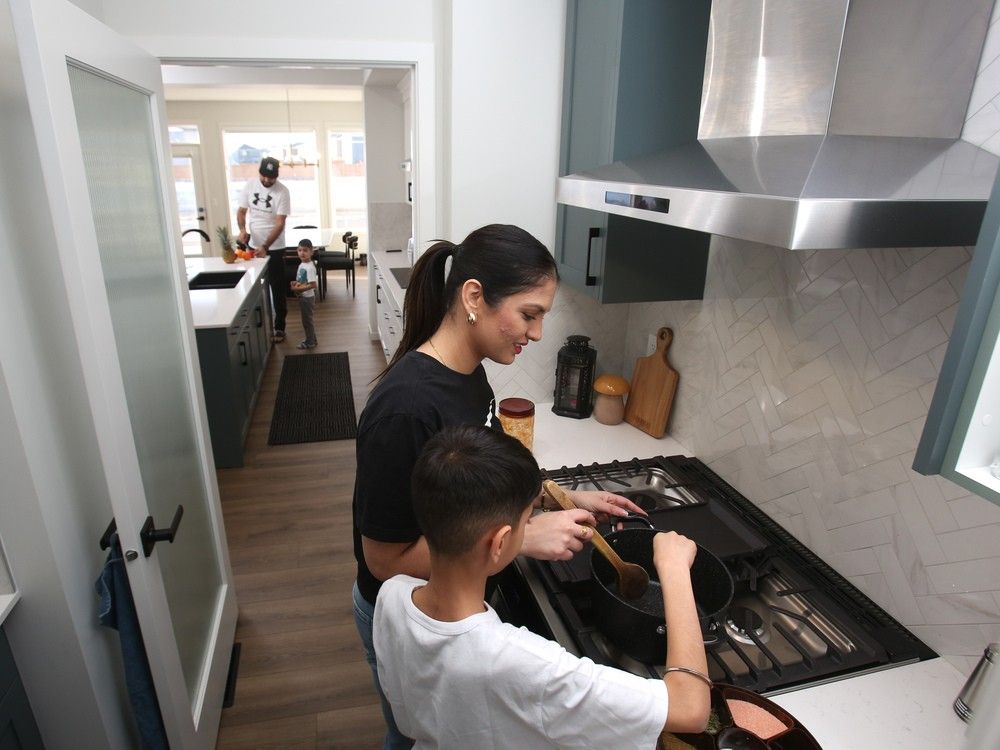 Customized cooking: Spice kitchen at top of list for new home | Calgary ...