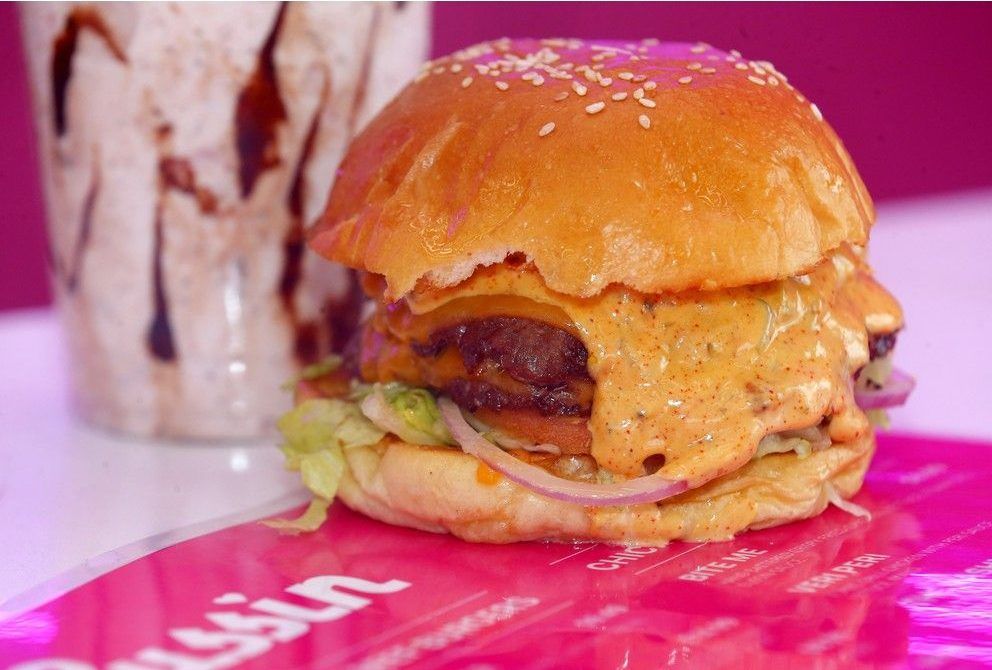 Embrace the beauty of the humble burger | Calgary Herald