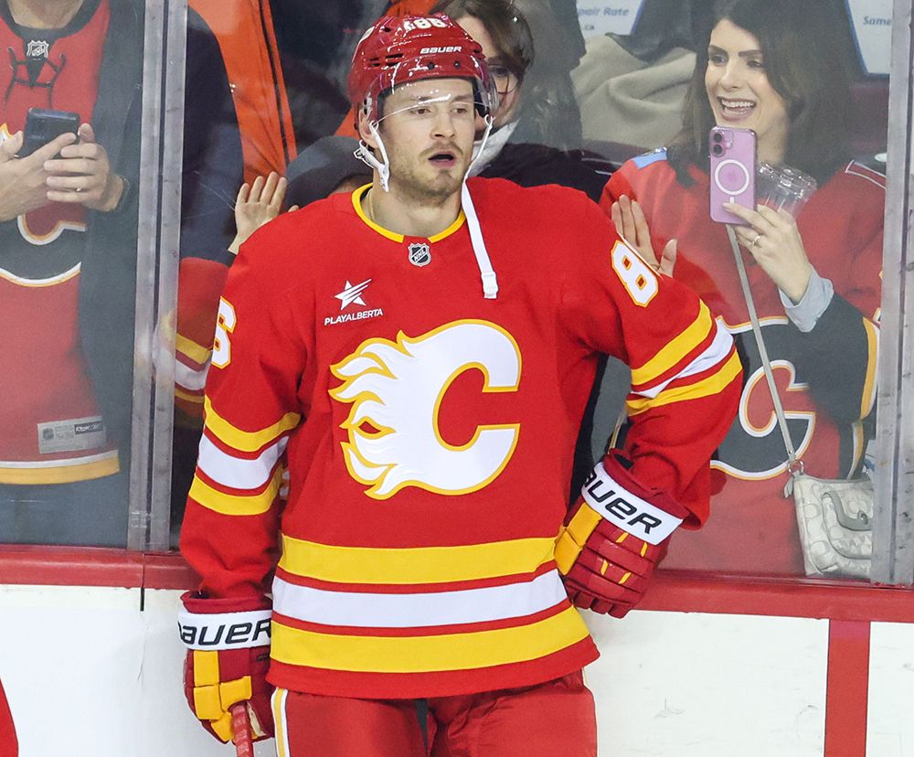 Flames and rivals all stay the course with playoff race heating up ...