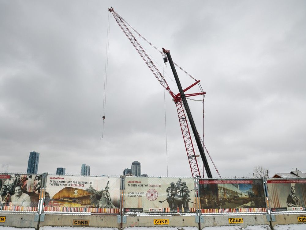 Ward 1 Coun. Sonya Sharp announces bid to be Calgary's next mayor ...