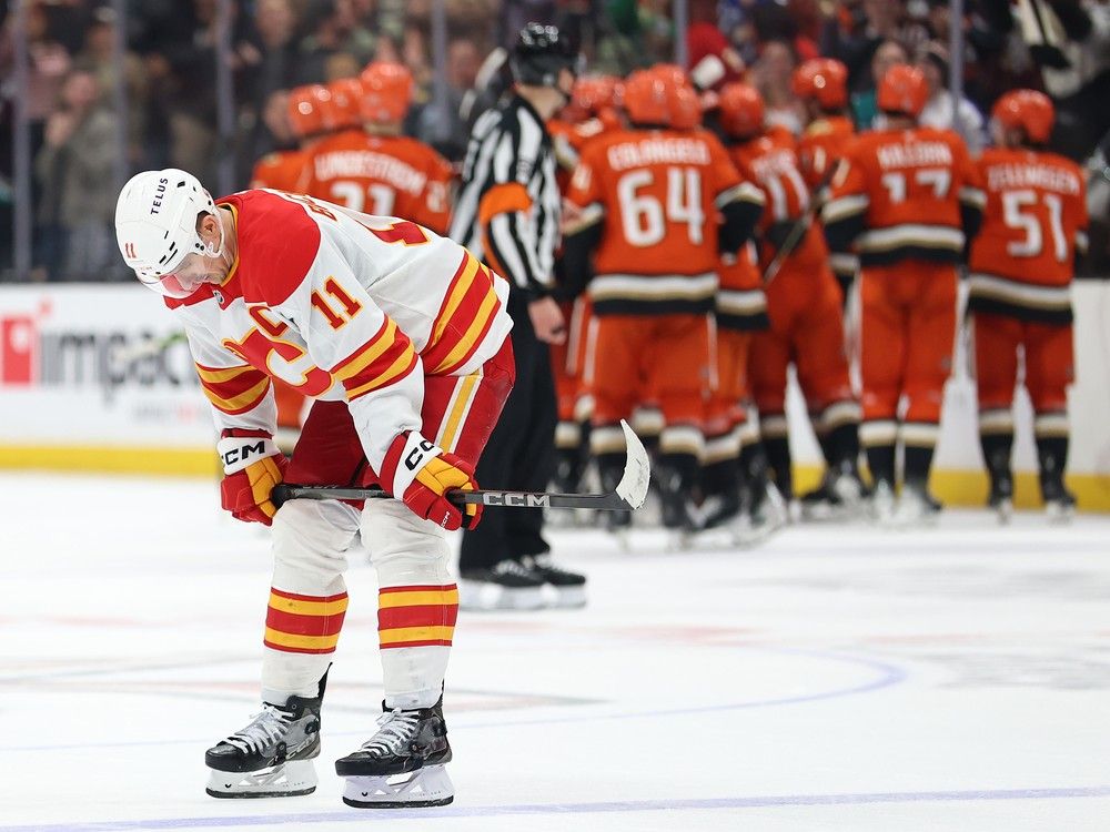 Three takeaways from Flames’ costly collapse in Anaheim | Calgary Herald