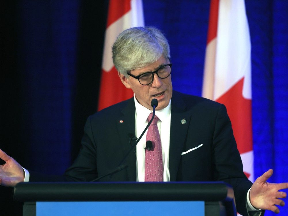 Bell: Smith says Carney dragging his feet on nixing anti-oil policies ...