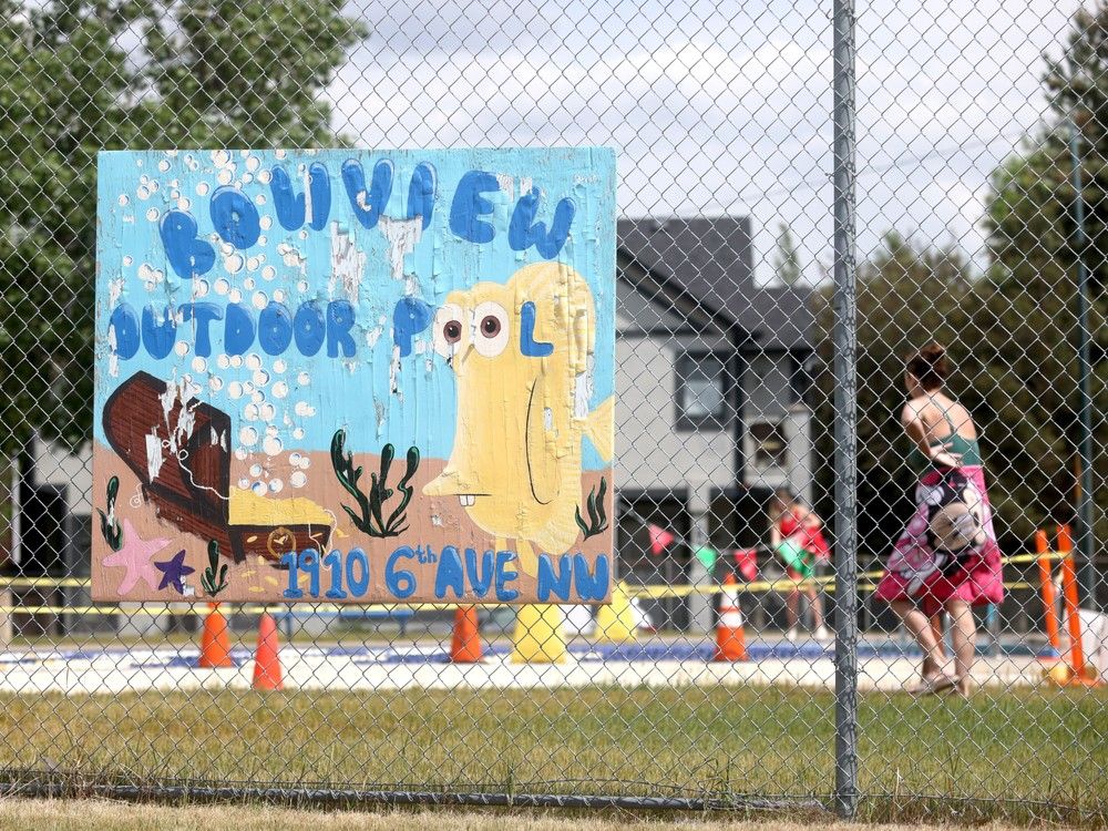 Calgary outdoor pools and spray parks to open this weekend | Calgary Herald