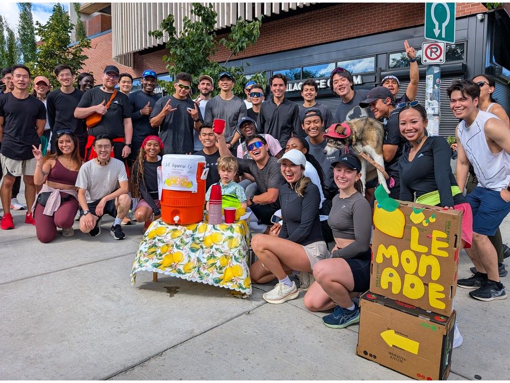 5-year-old & his Dad sell out first Lemonade Day stand | Calgary Herald