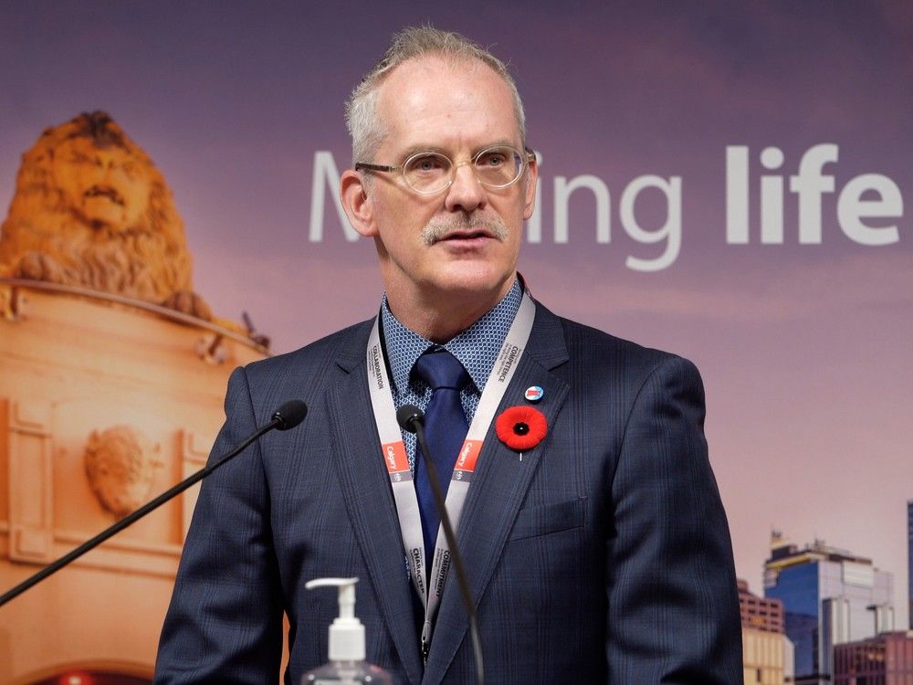 Mayor says public deserves faster disclosure of top official's pay ...