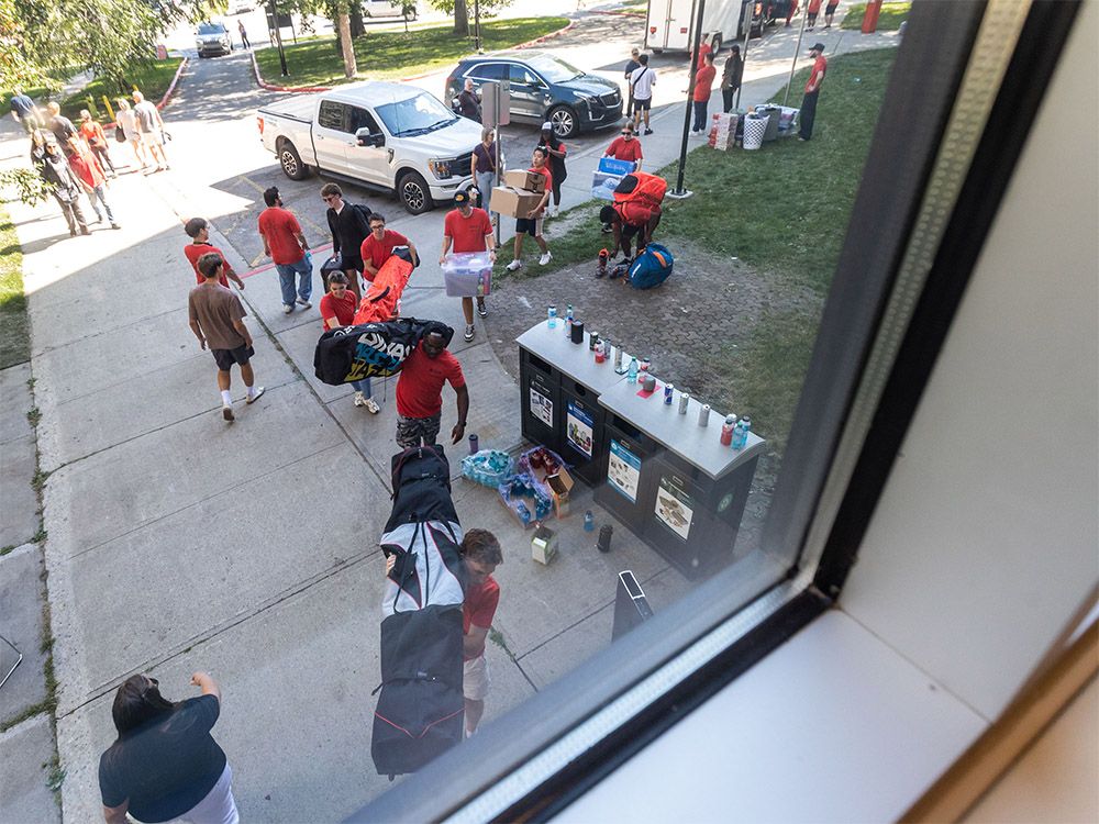 'A big deal': UCalgary campus buzzing on new student move-in day ...