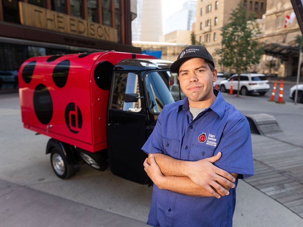 Calgary man chooses to give back, one piece of garbage at a time ...