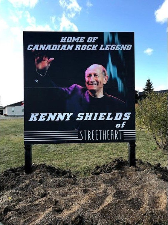 'Sang like a damn canary.' Looking back on the legacy of Kenny Shields ...