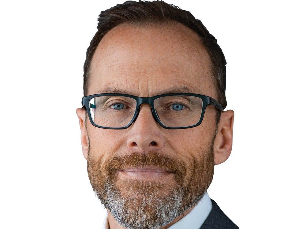 Smith says judges should be constrained in matters like Bill 2 ...