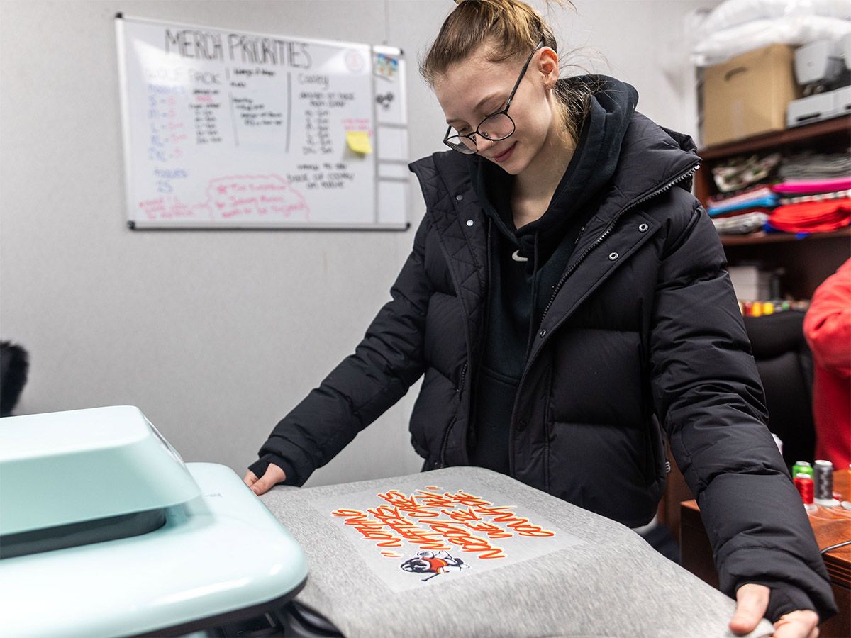Shell Centre in downtown Calgary leased to Canadian Natural Resources ...