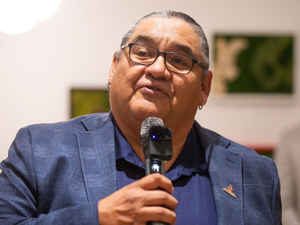 Making of 'grand bargain' — how Smith, Carney forged an energy deal ...