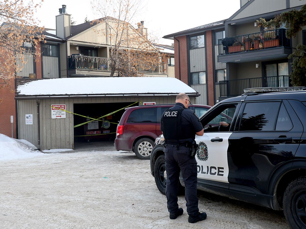 Woman charged with murder in elderly mother's death | Calgary Herald