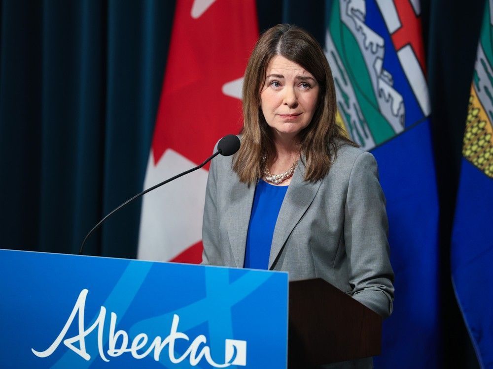 Alberta's fiscal fortunes drop with every decrease in oil price ...