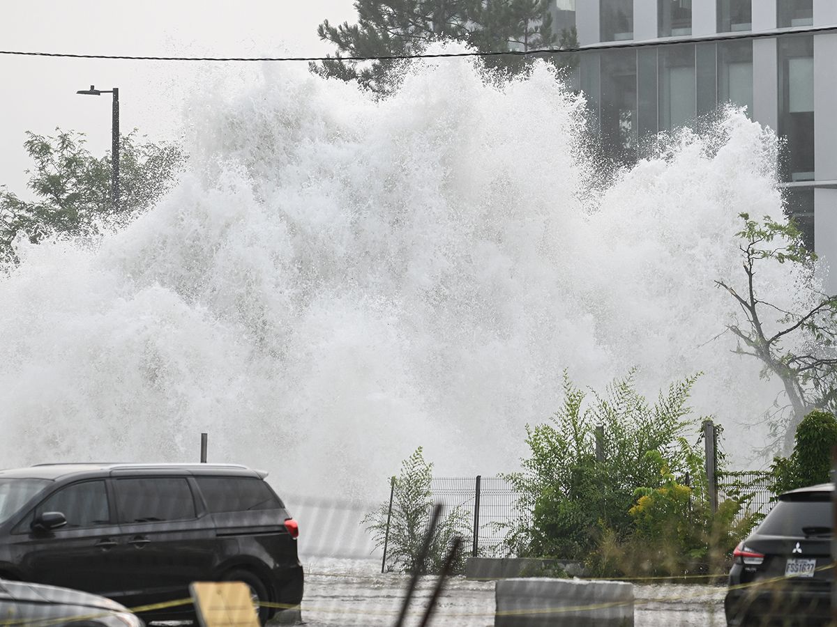 How have other cities handled catastrophic failures of water systems ...