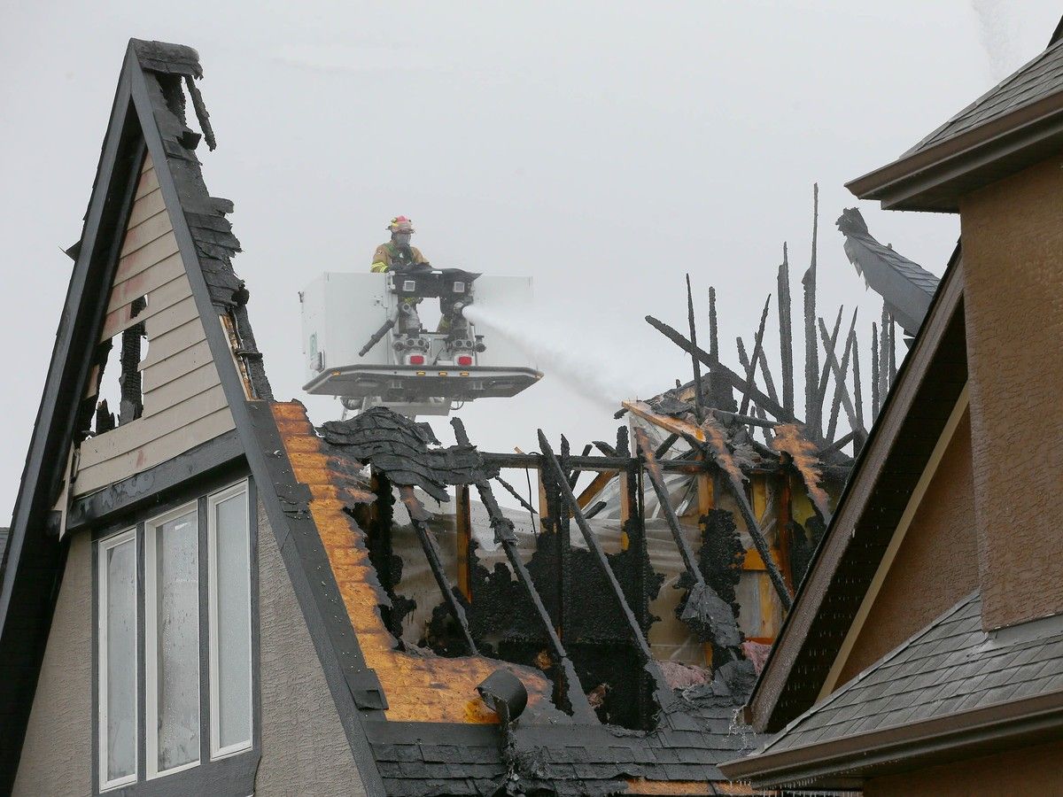 Two-alarm fire in southeast Calgary posed high risk amid wind warnings ...
