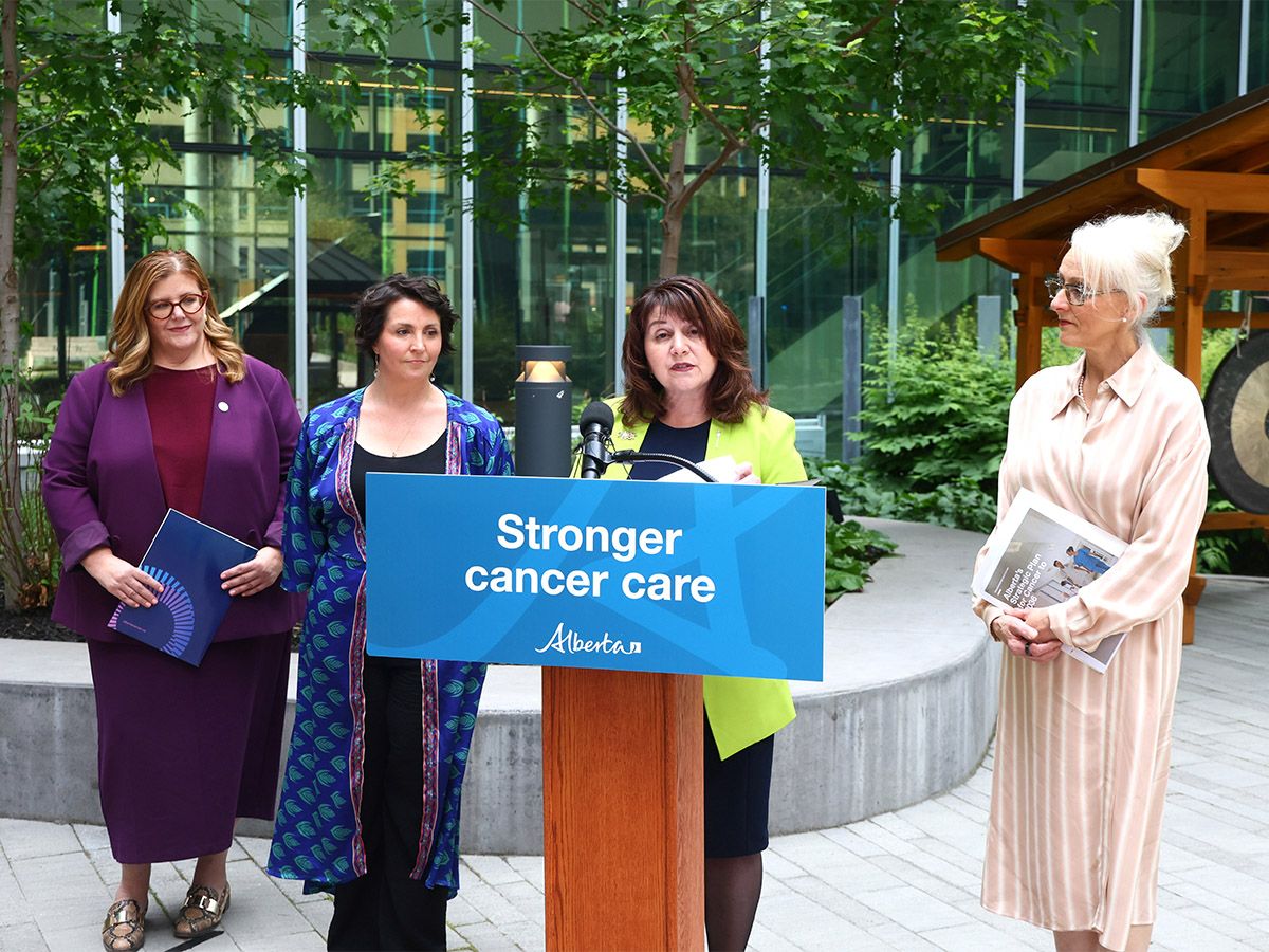 Alberta introduces 10-year strategy for cancer care | Calgary Herald