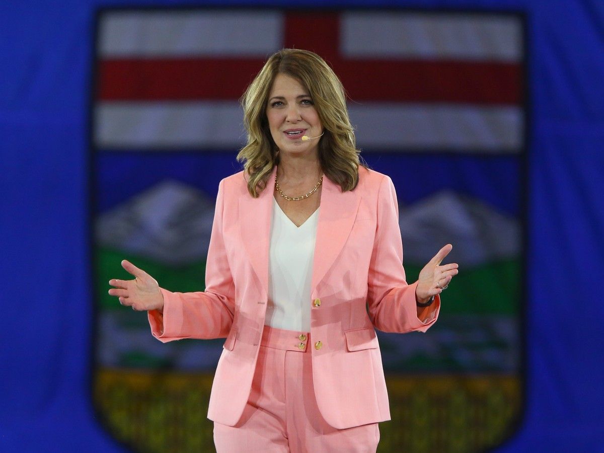 Danielle Smith firm on need for referendum to address separation ...
