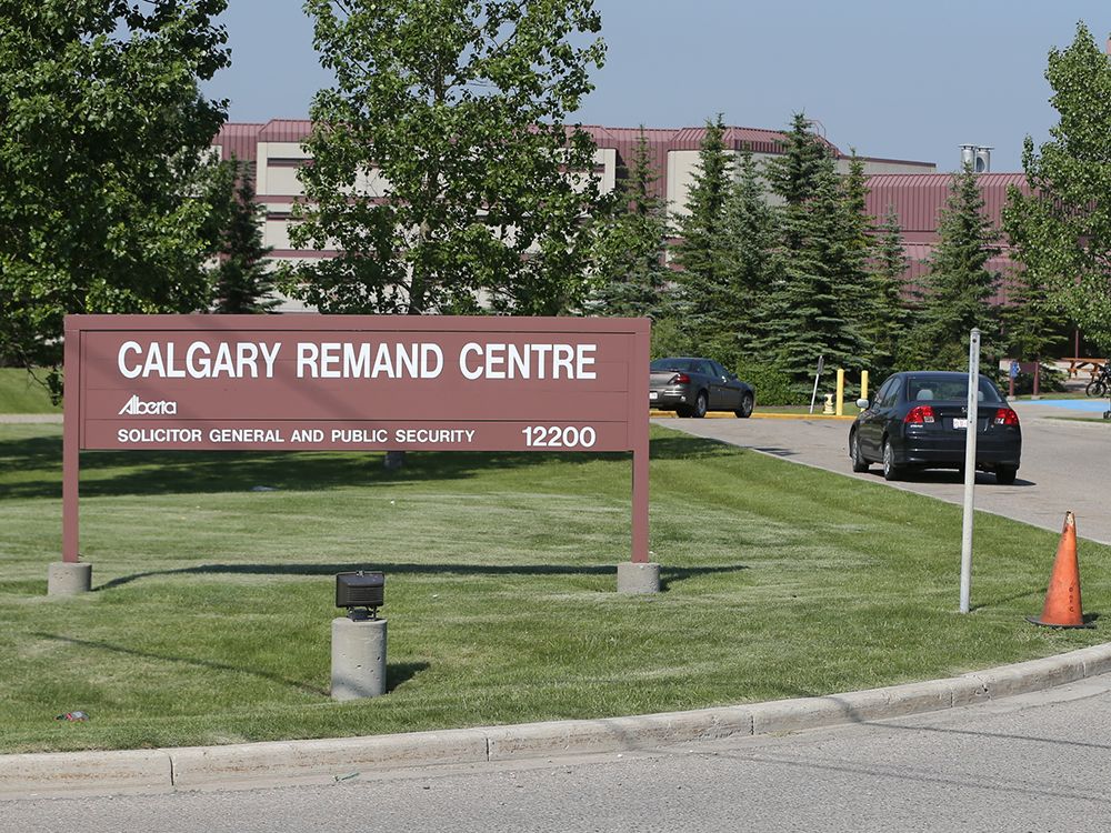 Murder suspect told Calgary remand guard he was hearing voices ...