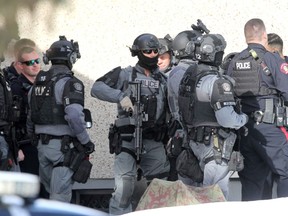 Standoff with police in southeast Calgary ends in multiple arrests ...