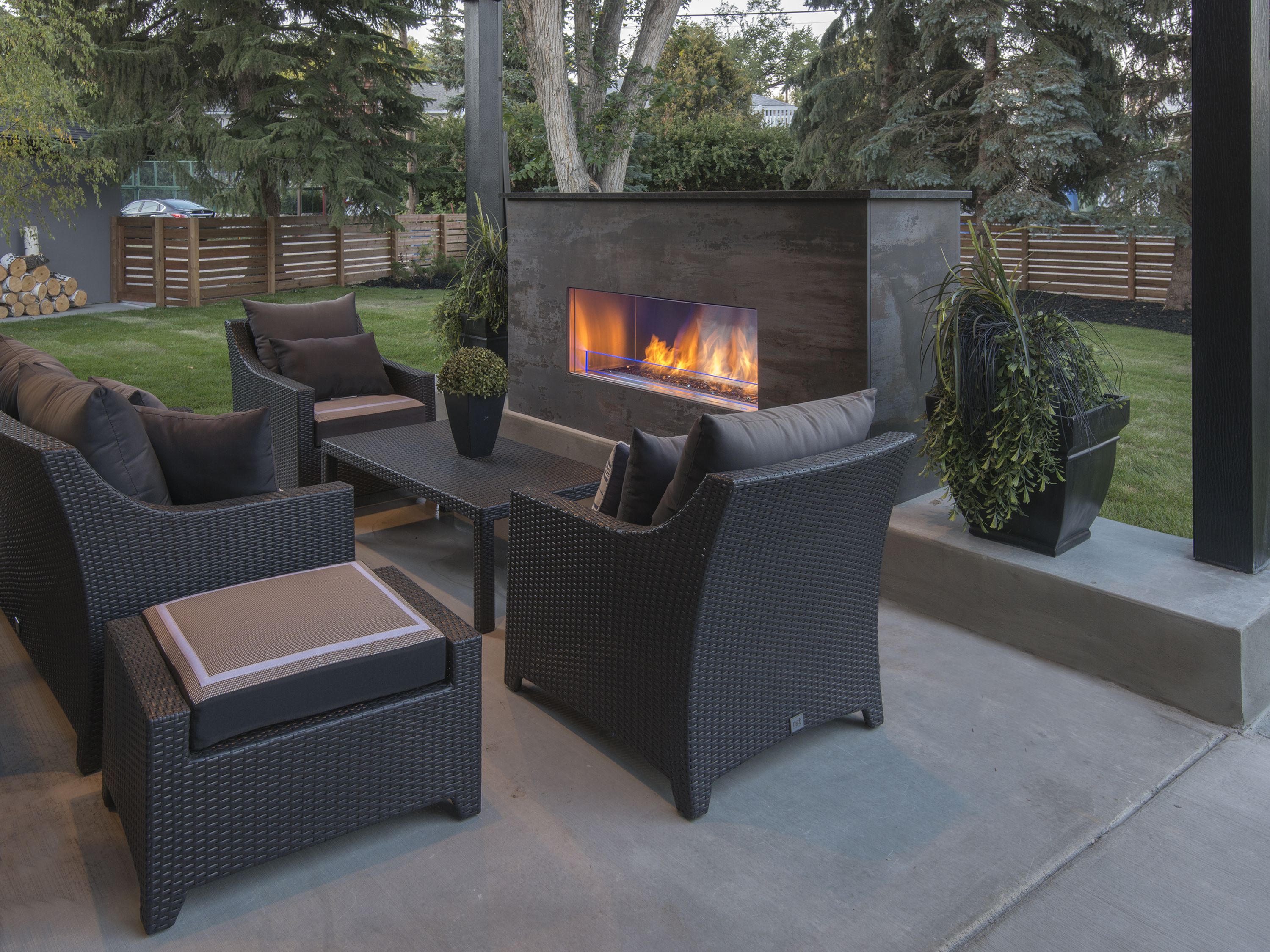 Make an outdoor fireplace the centrepiece of your backyard | Calgary Sun