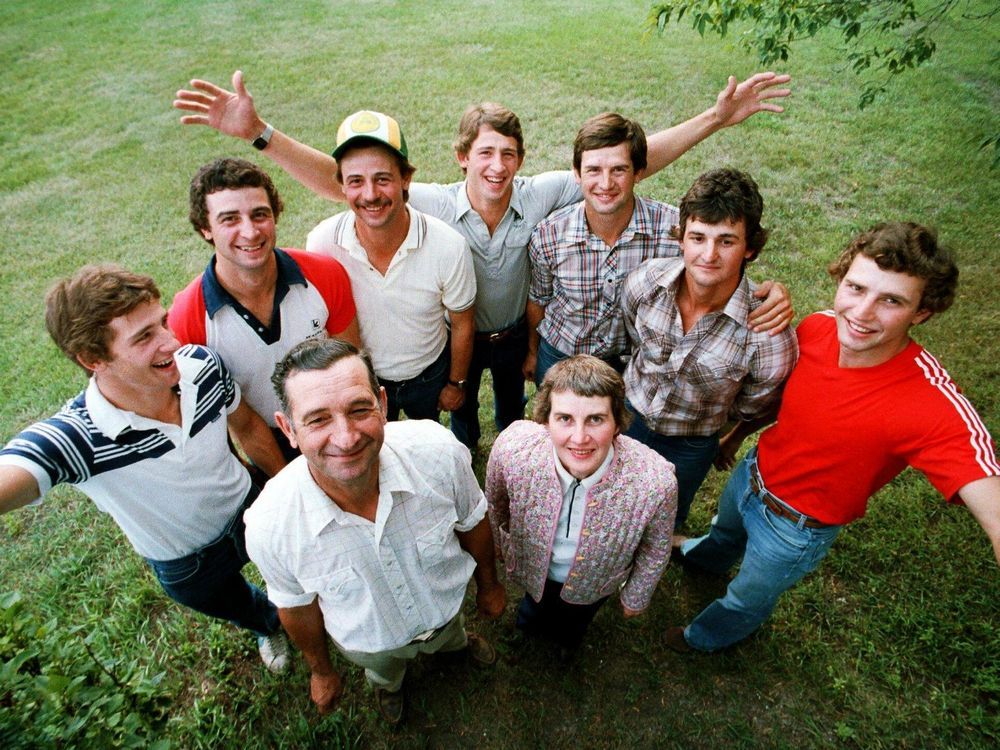 Six brothers from hockey’s iconic family share stories of their head-to ...