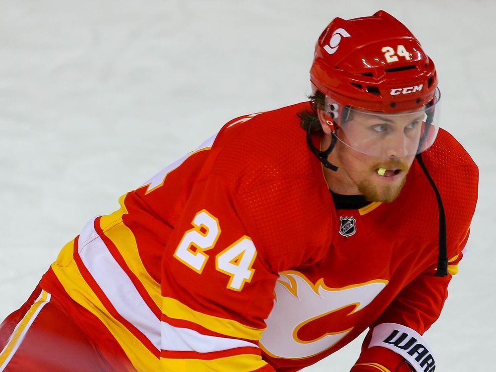 Calgary Flames bring back Brett Ritchie on one-year deal | Calgary Sun