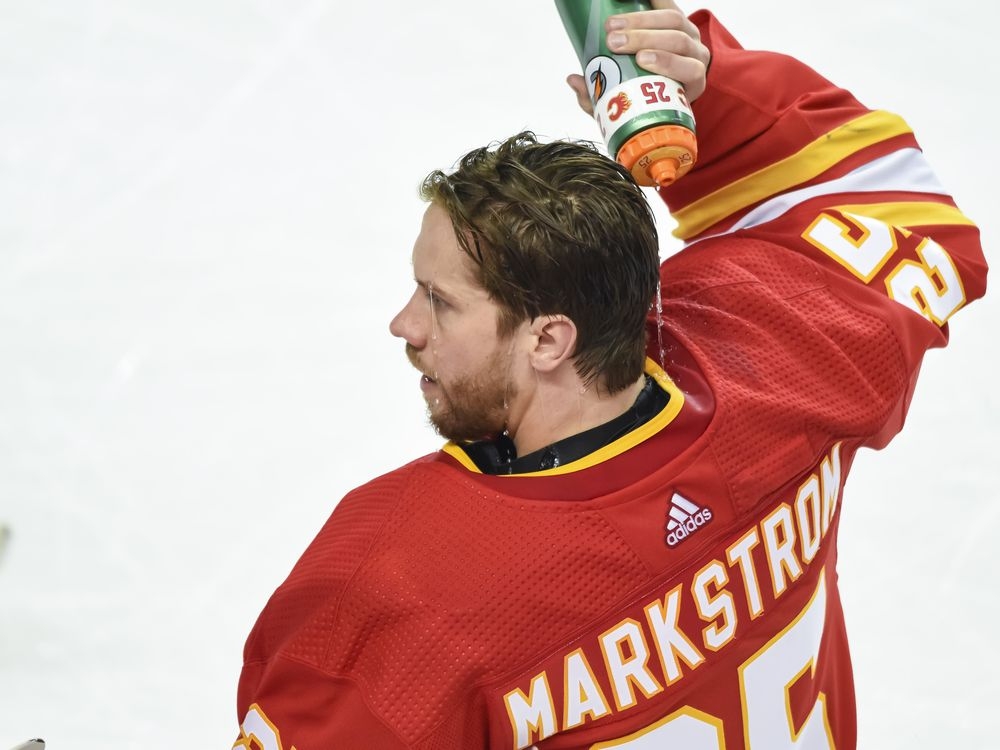 Behind new mask, Markstrom ready for busy season in Flames’ crease ...