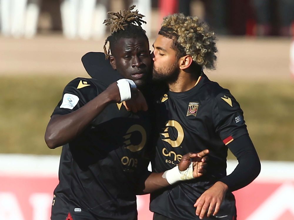 William Akio, Valour FC get win over Cavalry FC in tight playoff race ...