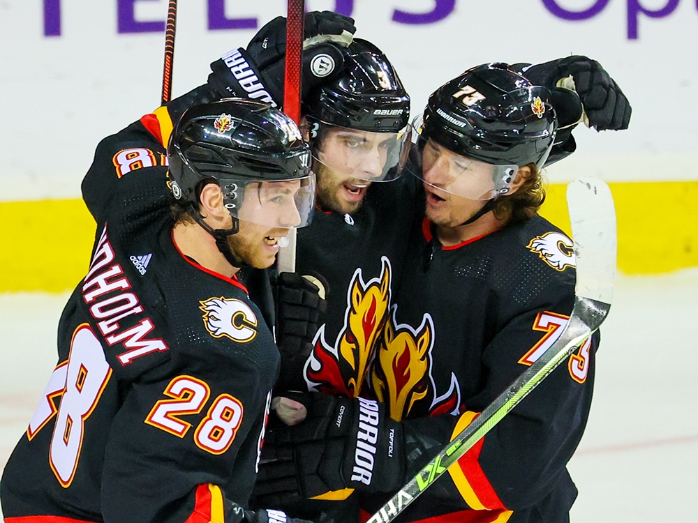 Defenceman Connor Mackey excited to be back in Flames lineup | Calgary Sun
