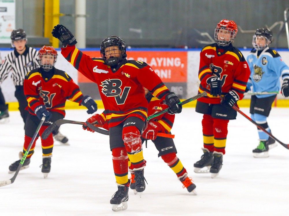 CHAMPS! Buzzer-beaters, shootouts crown Esso Minor Hockey Week winners ...