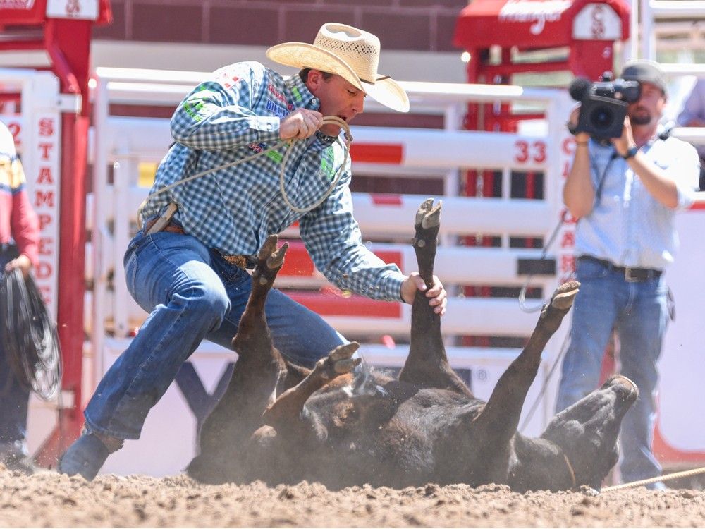 Smidt, Pruitt share Day 2 tie-down roping honours at Calgary Stampede ...