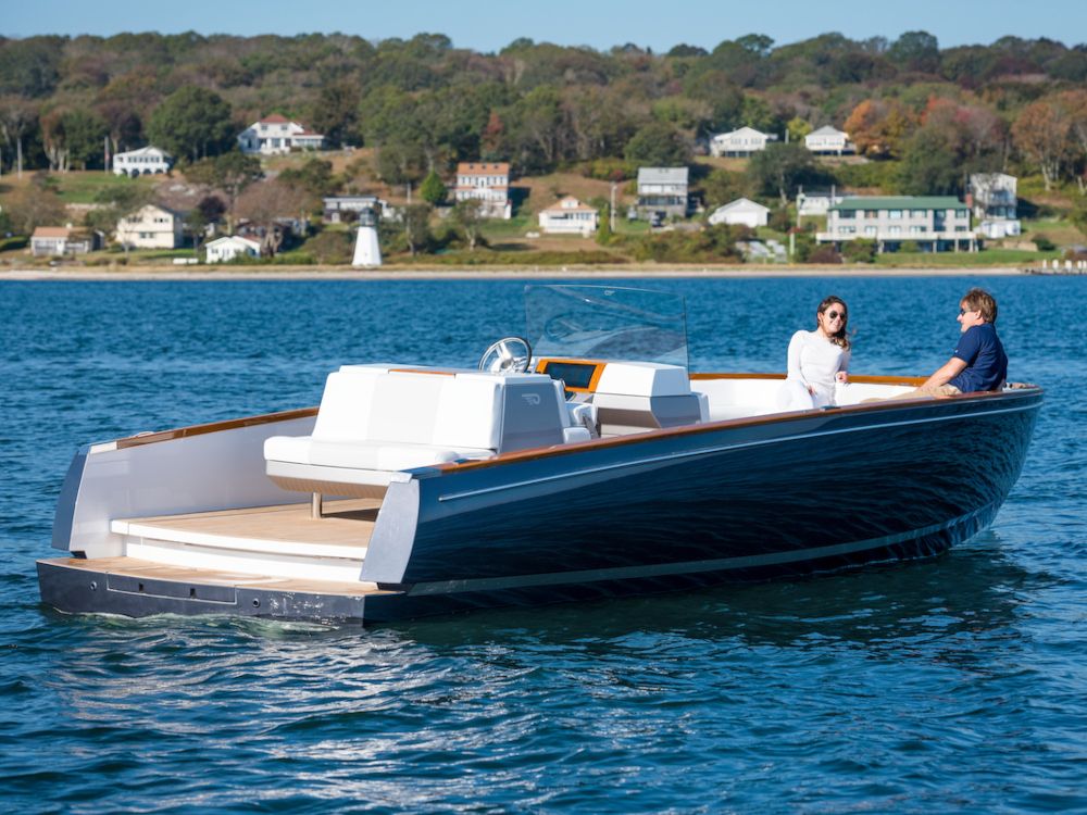 EV boats increasingly powerful, rangy and luxurious | Canadian Family ...