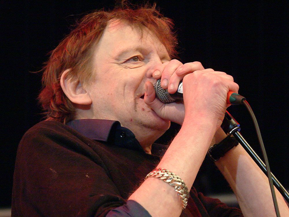 The Fall lead singer Mark E. Smith dead at 60 | Canoe